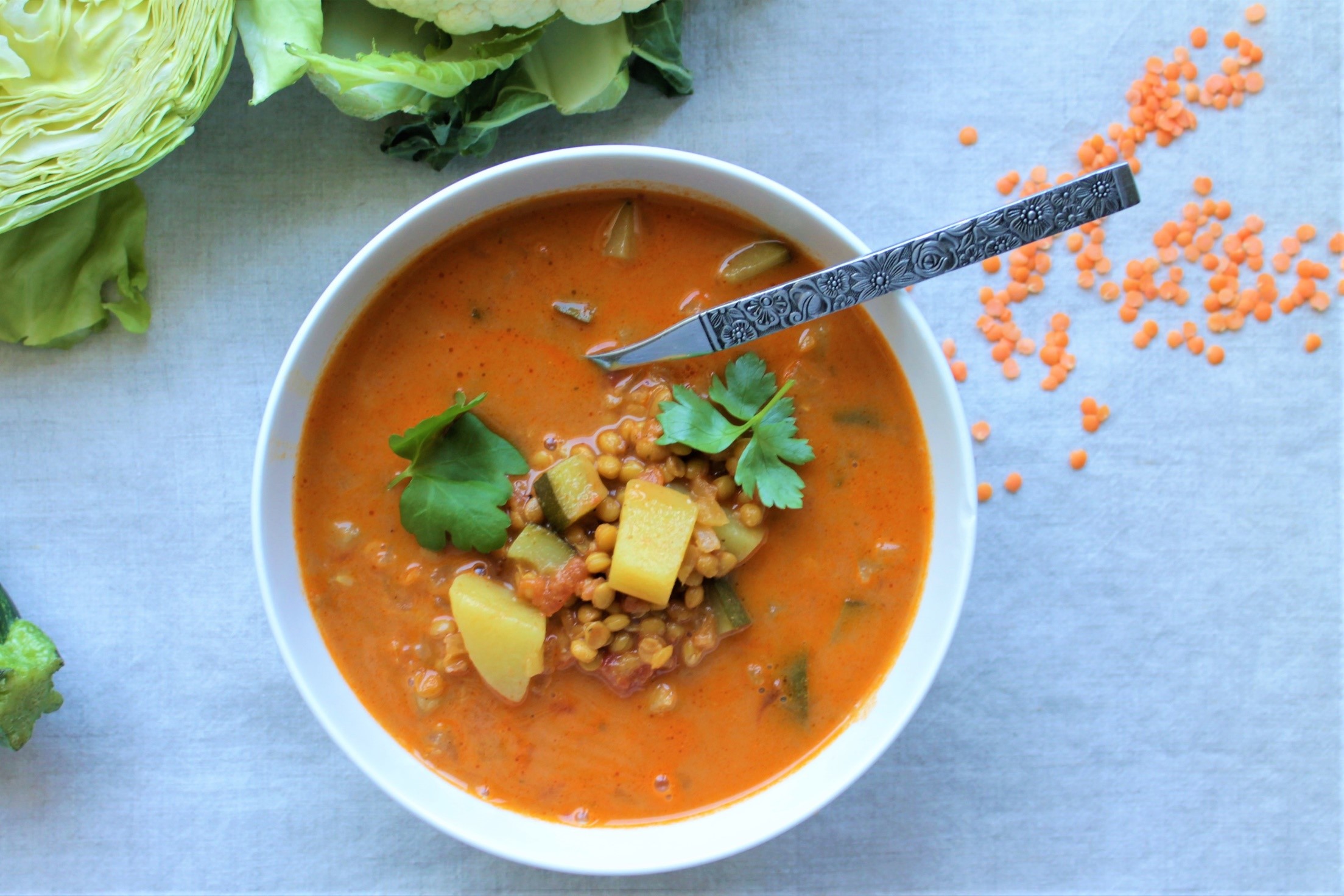 Linssi-masalakeitto - Ilmastokestävä kasvisruoka